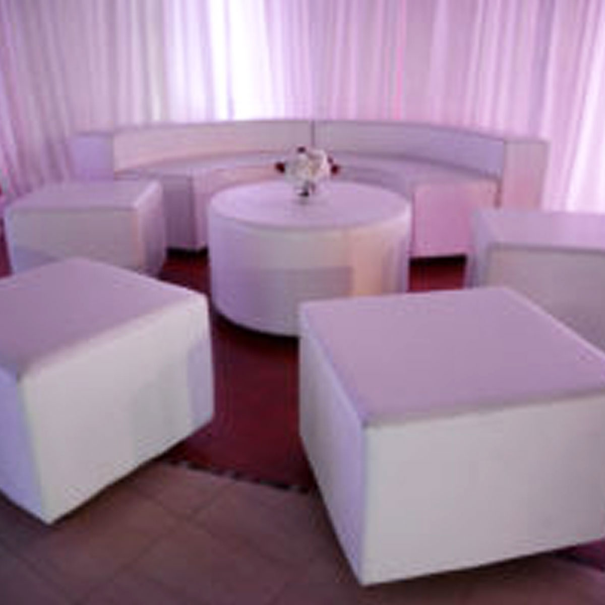 Muebles Lounge y Acrílico - Chef JP Gourmet